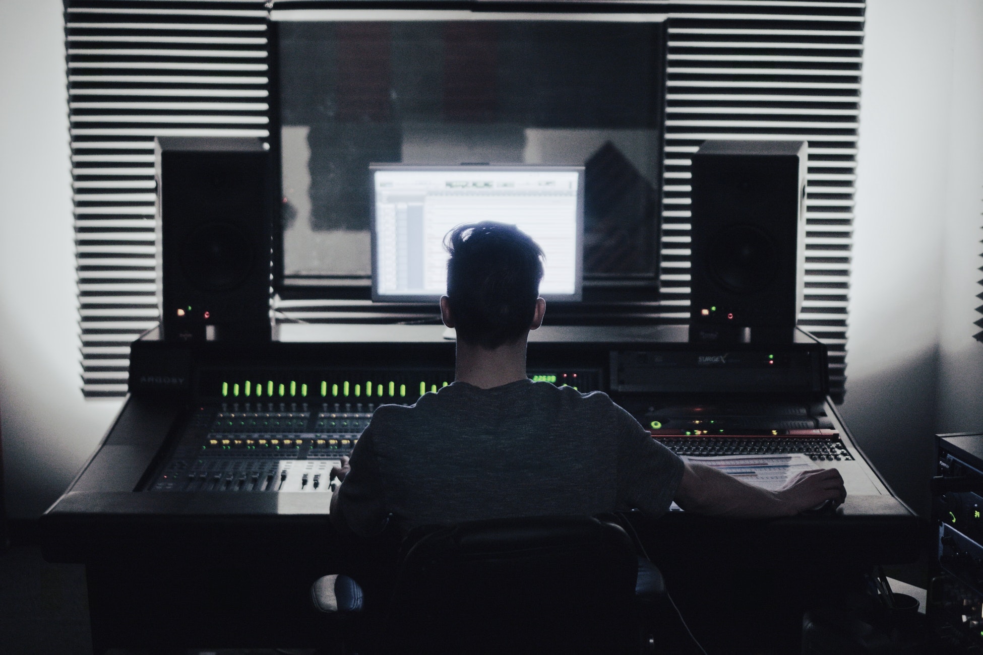 Digital Music Production Tips for Beginners | Studiotemplates
